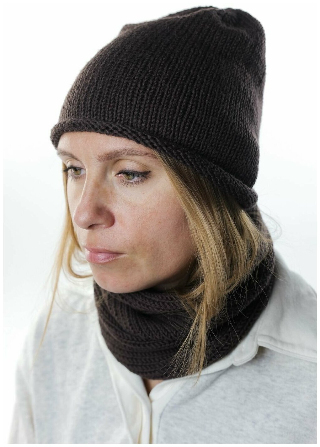 Комплект с головным убором Осень-зима 2022 для женщин