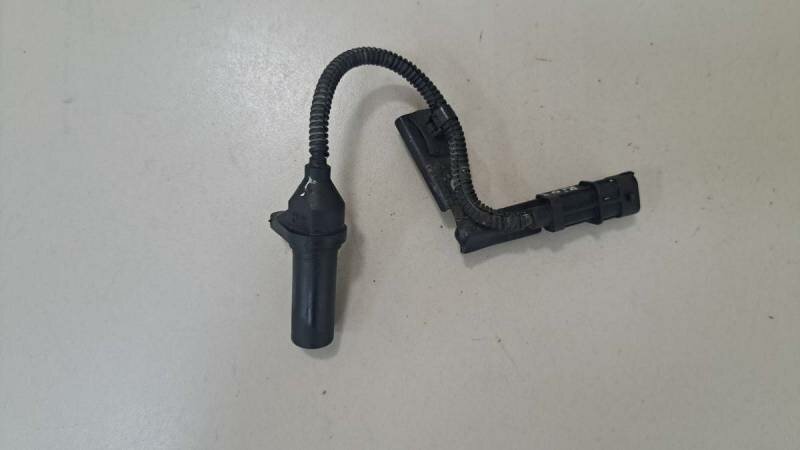 Датчик положения коленвала Kia Rio 3 UB 2011-2017 кат.номер: 391802B100