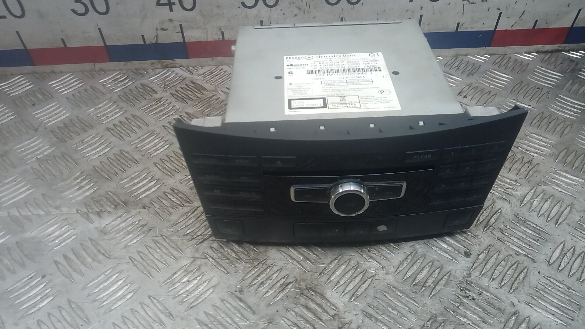 Магнитола MERCEDES BENZ E-CLASS W212, Номер A2129006417, A2129013804, A1669025604