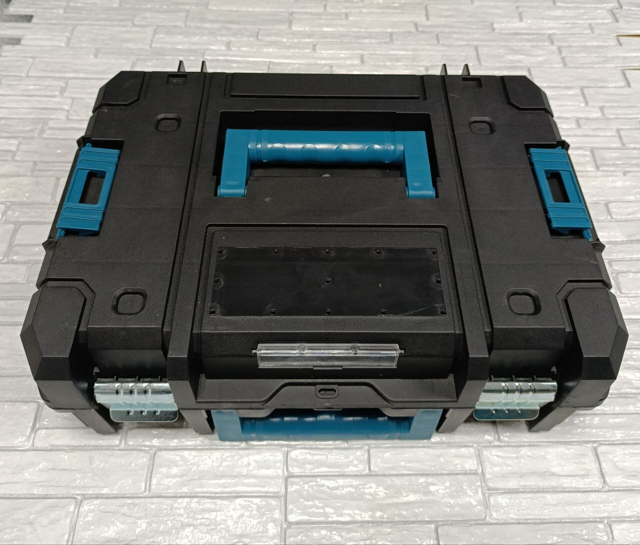 Кейс для инструмента, 44х33х13,5 см, с замком для соединения кейсов