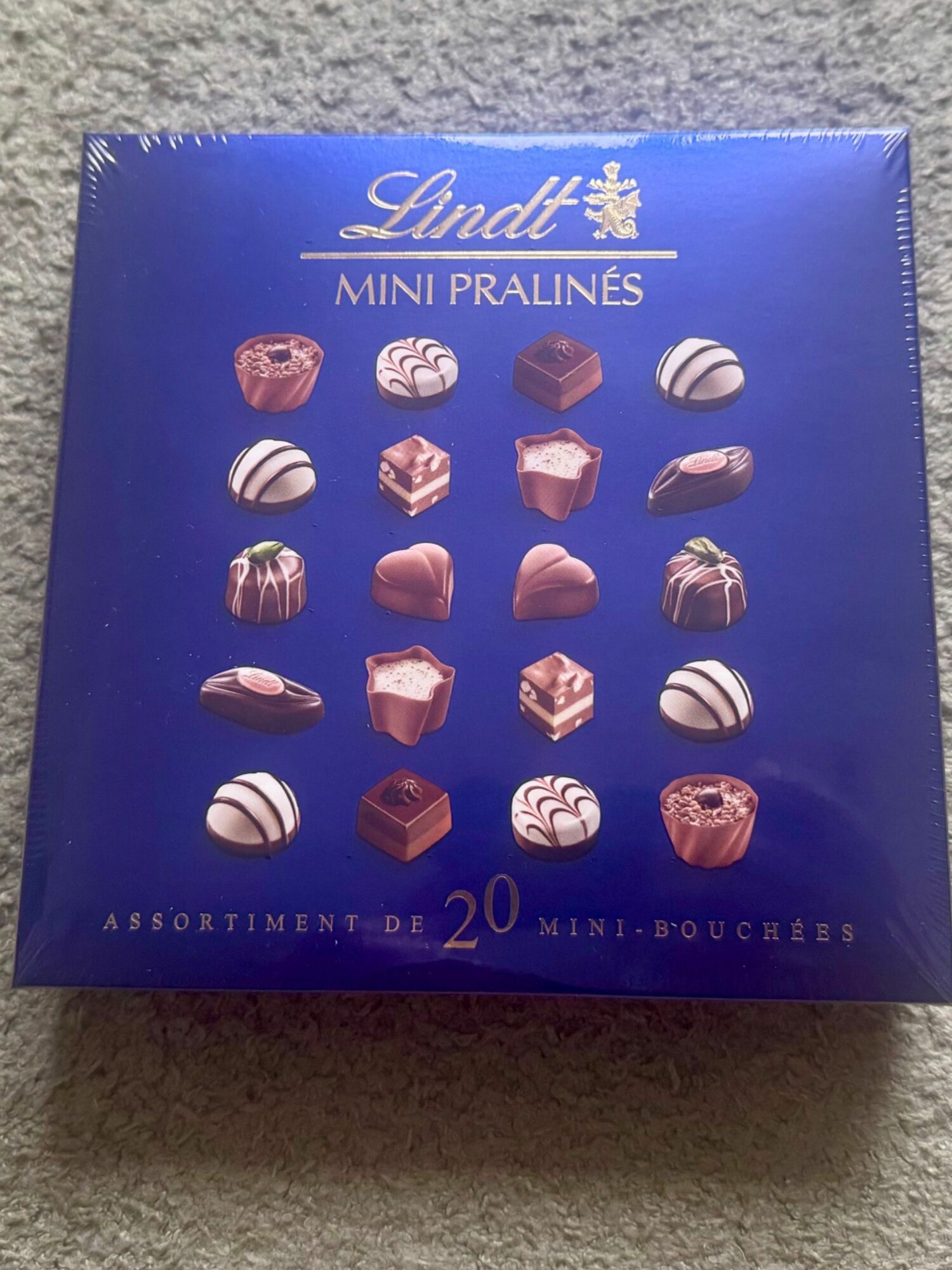 Набор миниатюрных конфет ассорти Линдт Мини-пралине 100г/ Lindt Mini Pralines ASSORTI 100g