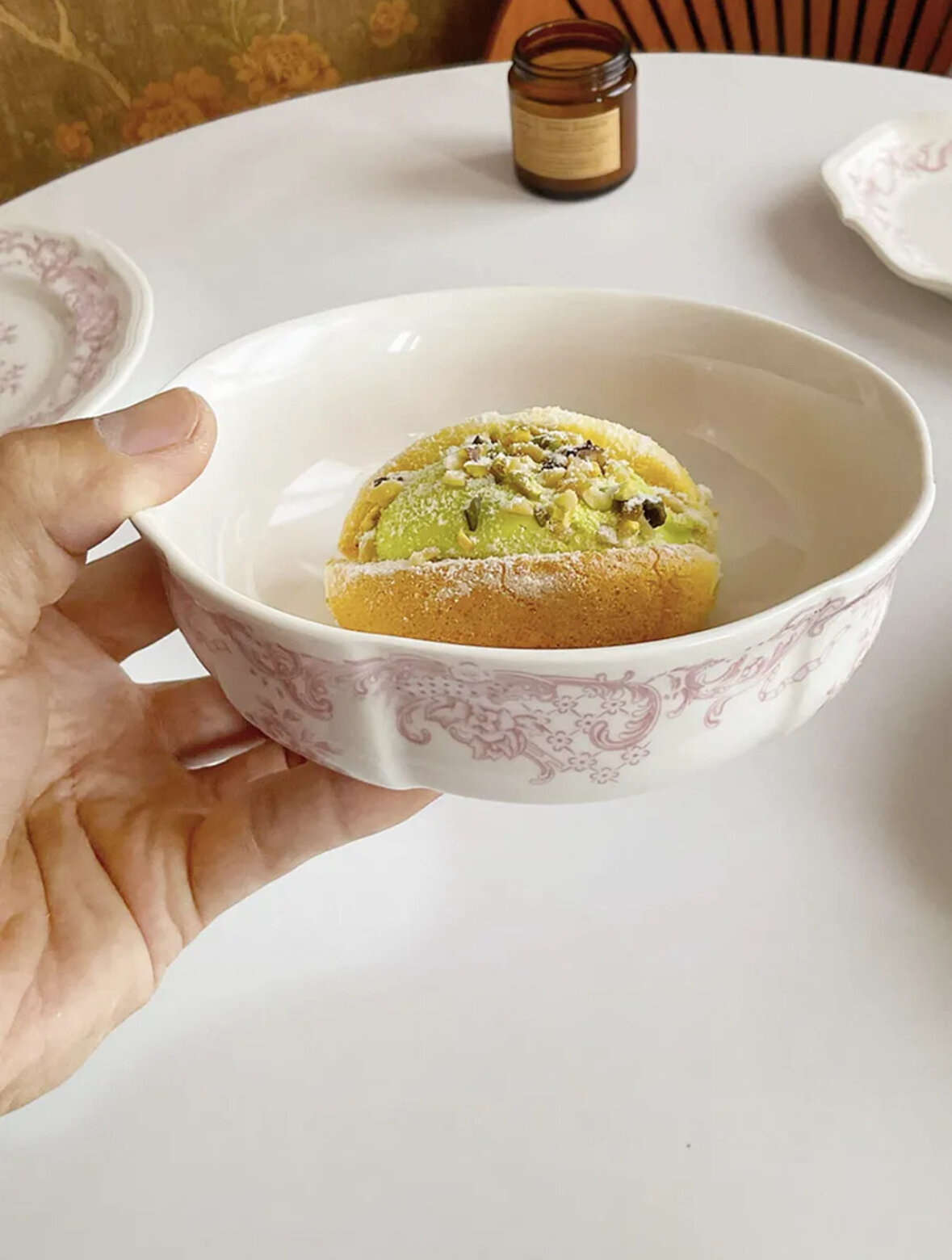 Суповая тарелка в винтажном стиле 17 см, 400 мл, розовый, керамика