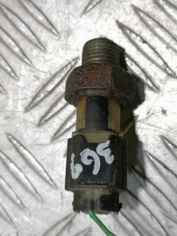 Датчик давления масла RENAULT Fluence 2010 2017 8200359627