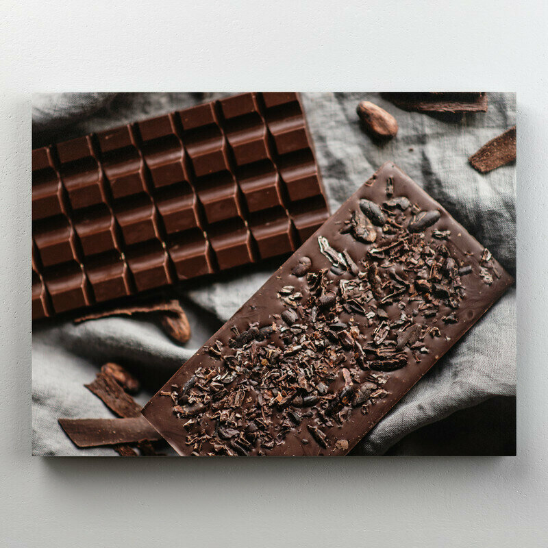 Интерьерная картина на холсте "Плитка шоколада с ореховой начинкой" размер 60x45 см