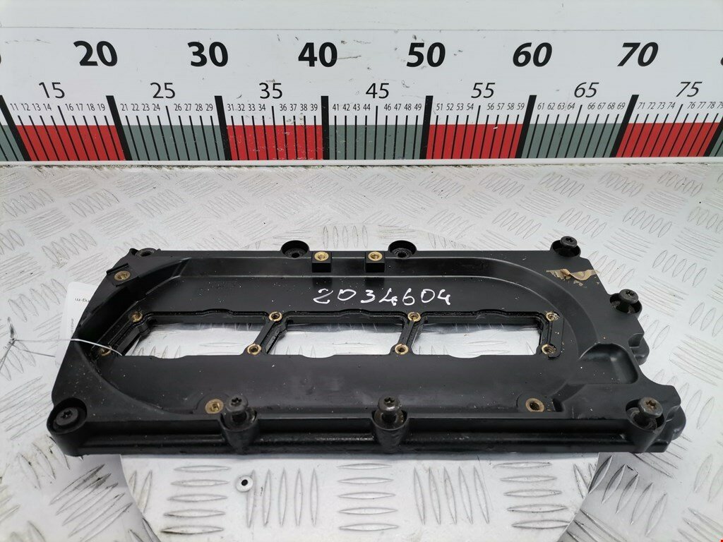 Крышка клапанная Audi A6 C6 арт. 2062063