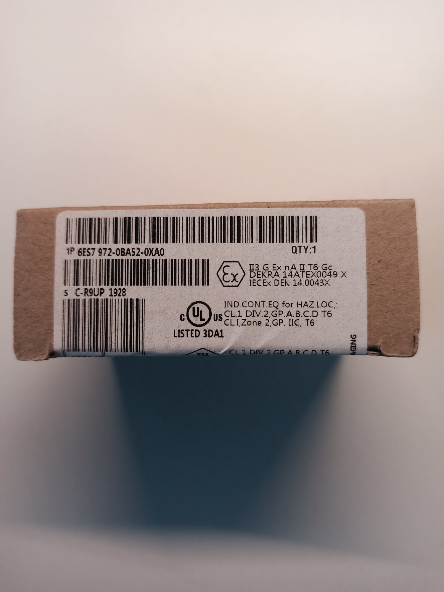 Шинный соединитель для подключения к сетям PROFIBUS SIMATIC DP; 6ES7972-0BA52-0XA0