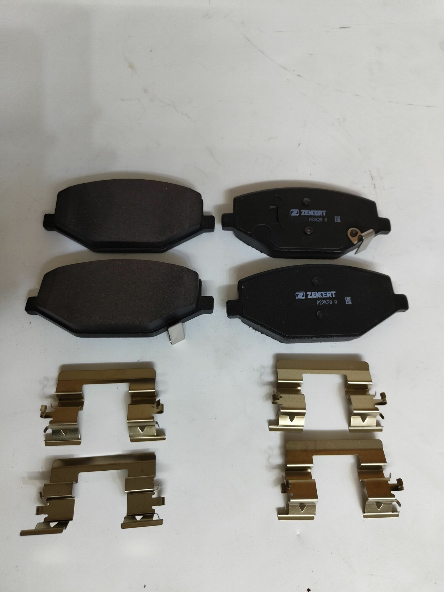Колодки передние ZEKKERT Geely Coolray [1.5 12V 7AMT внедорожник]