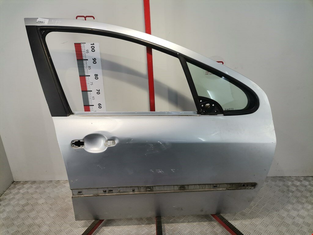 Дверь передняя правая Peugeot 307 9004S7 арт. 2173280