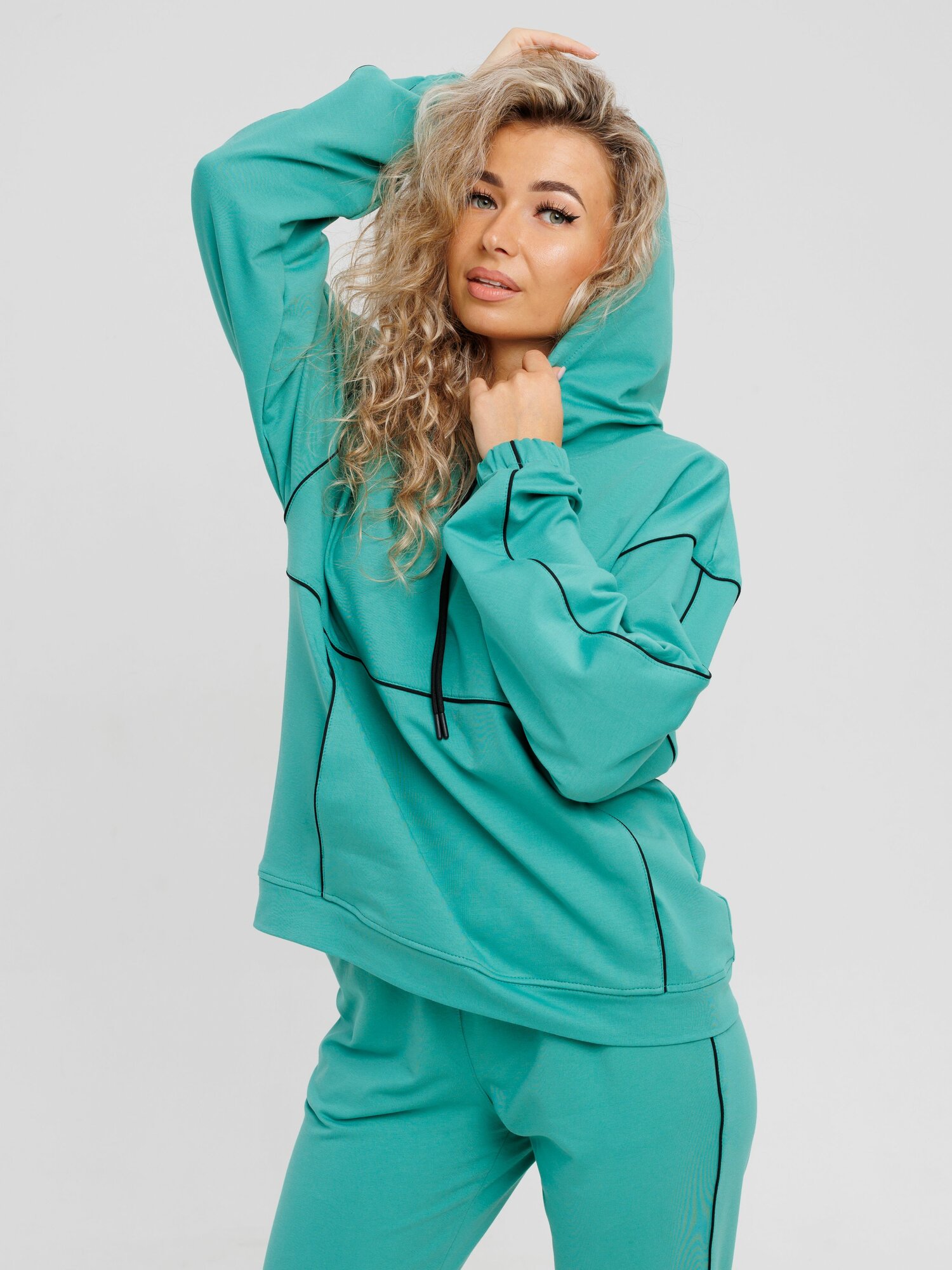 Костюм спортивный