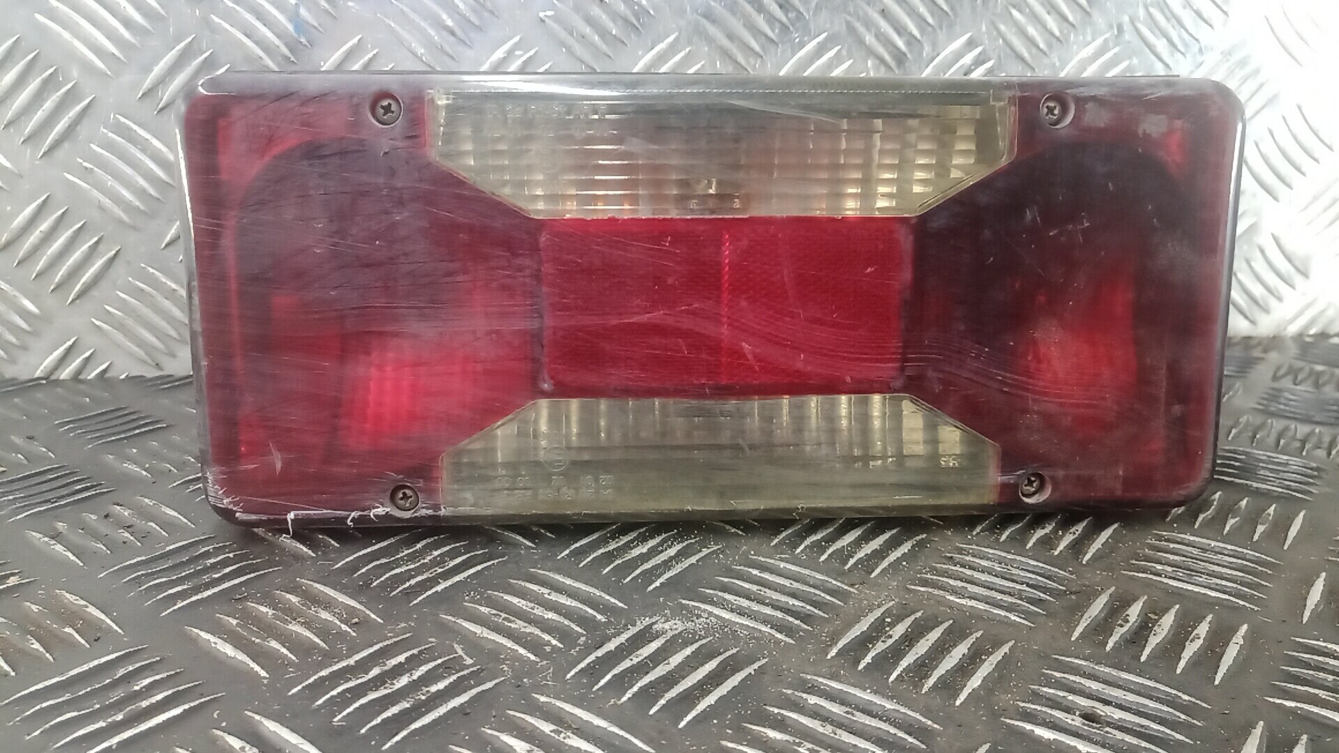 Фонарь задний правый IVECO DAILY 6