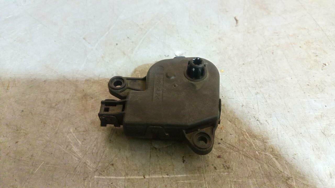 Моторчик заслонки печки Dodge Caravan 4 (2000 - 2007) 04885465AA