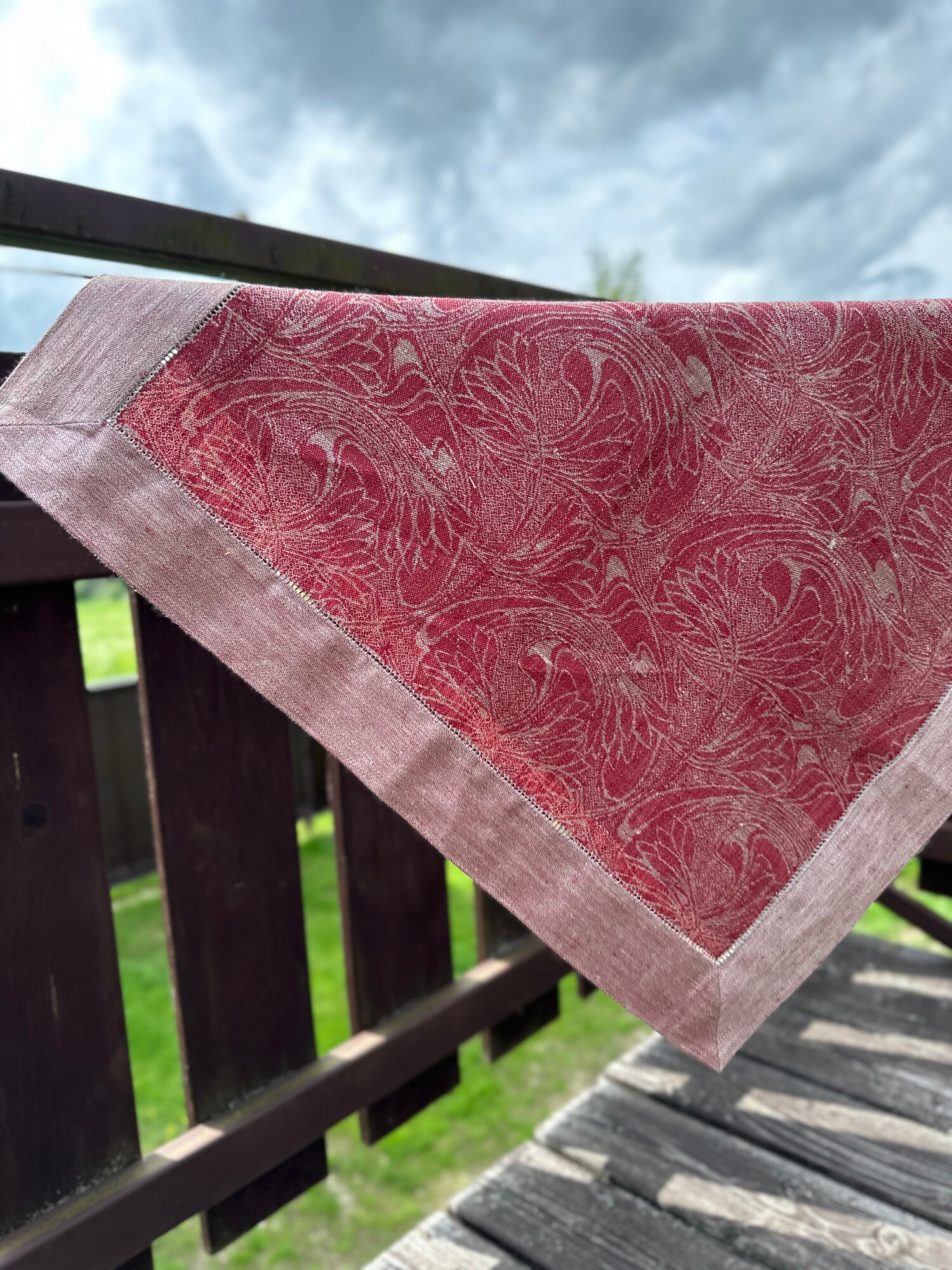 Салфетки плейсматы TREASURE BOX, 100% лен, жаккард, квадратные, 2шт, ID: 1.55.55_лилия_Бордо