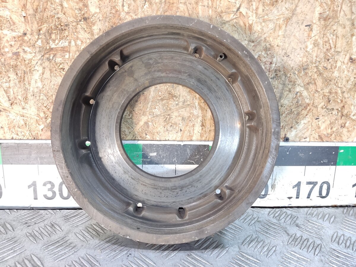 Маховик VOLKSWAGEN Bora 1997-2005 027105273D