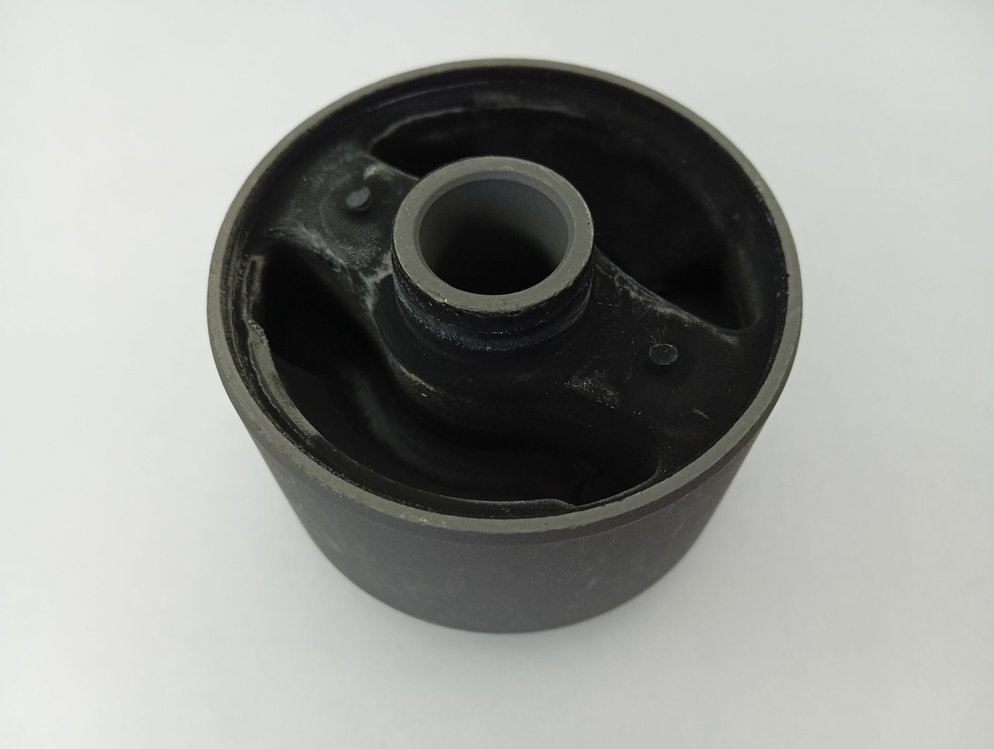 Сайлентблок опоры двигателя передней AKITAKA Vortex Estina [2.0 16V 5MT седан]