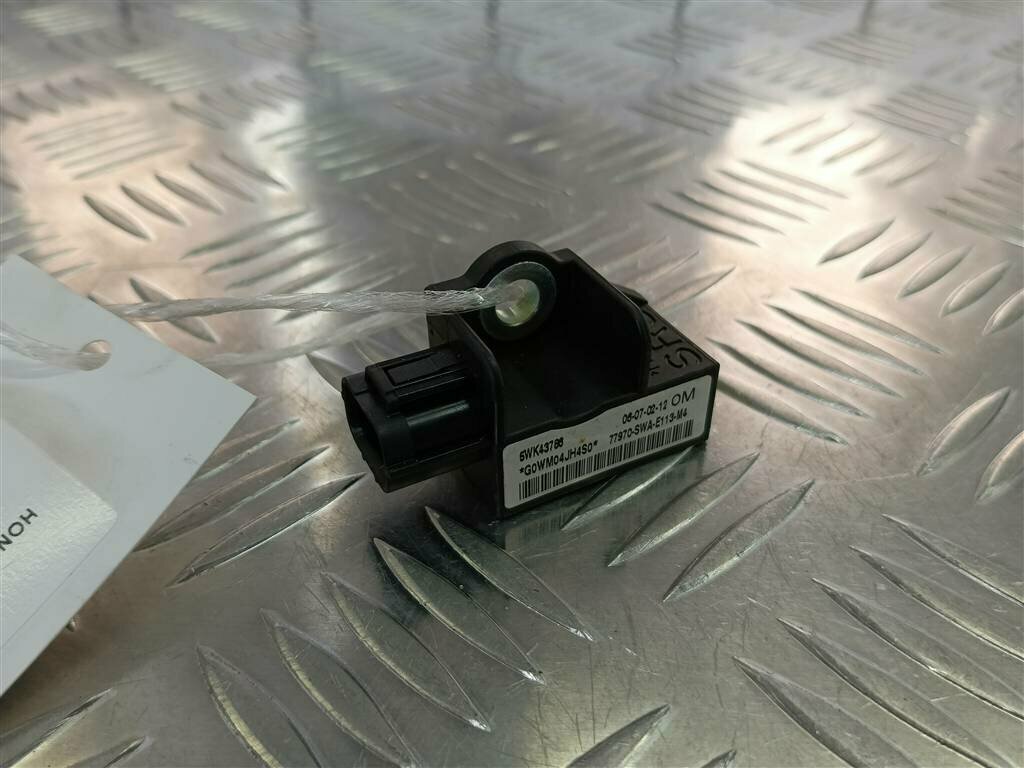 Датчик удара (AIR BAG) Б/У для HONDA CR-V III (2006—2009) 77970SWAE11