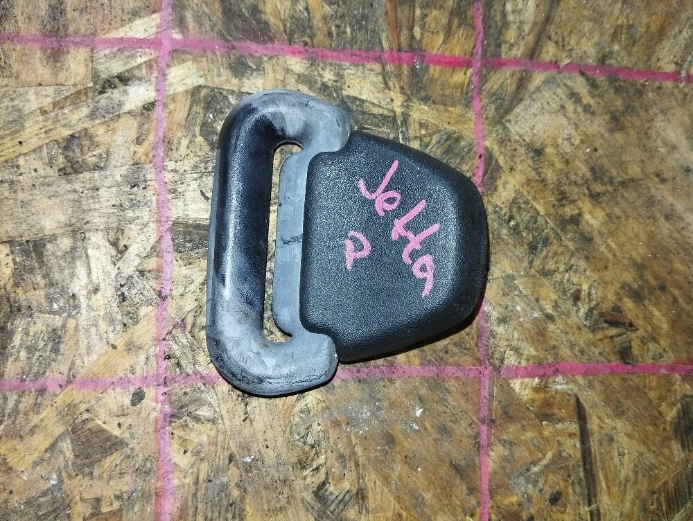 Крепление ремня безопасности Volkswagen Jetta II Б/У с пробегом