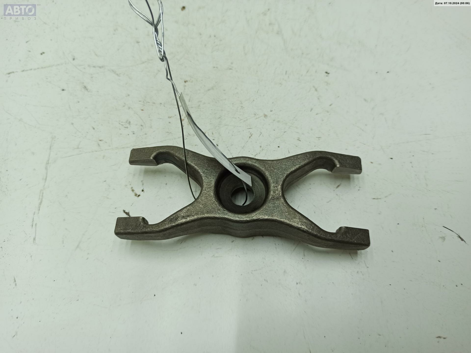 Скоба (кронштейн) крепления форсунки Renault Espace 4 (2002-2014)