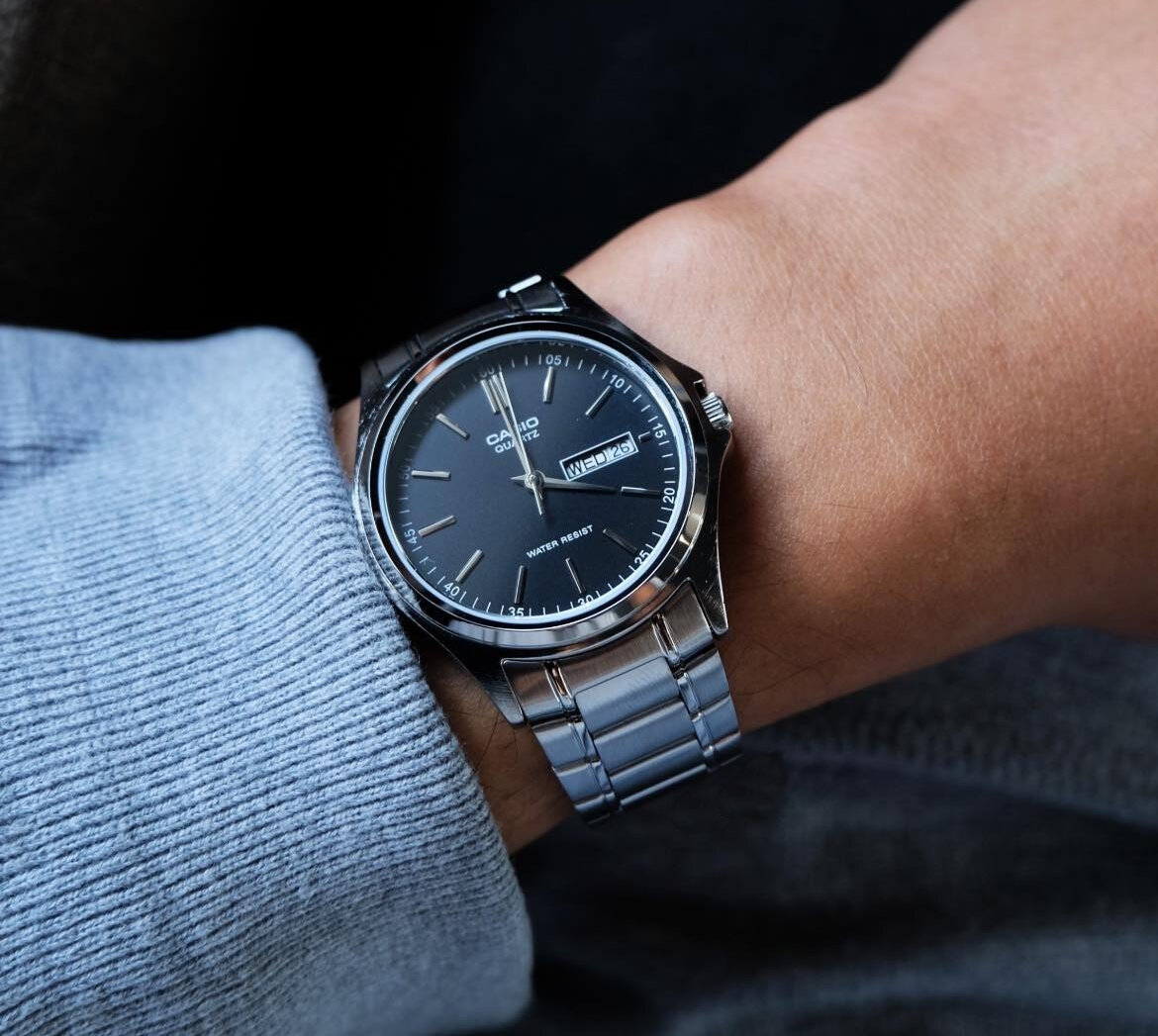 Наручные часы CASIO Collection, серебро — фото 1