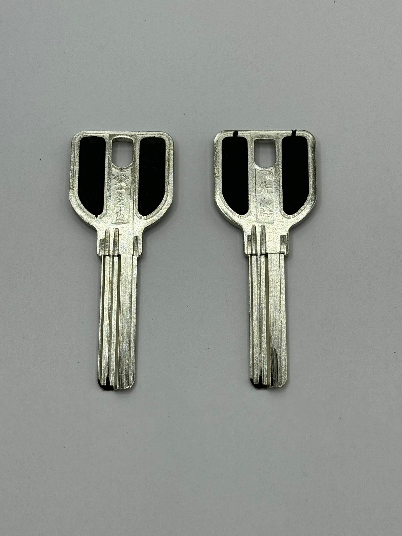 Вертикальный ключ MCM-6D_MSM-3_32 мм пласт. вст. ,(H-016)