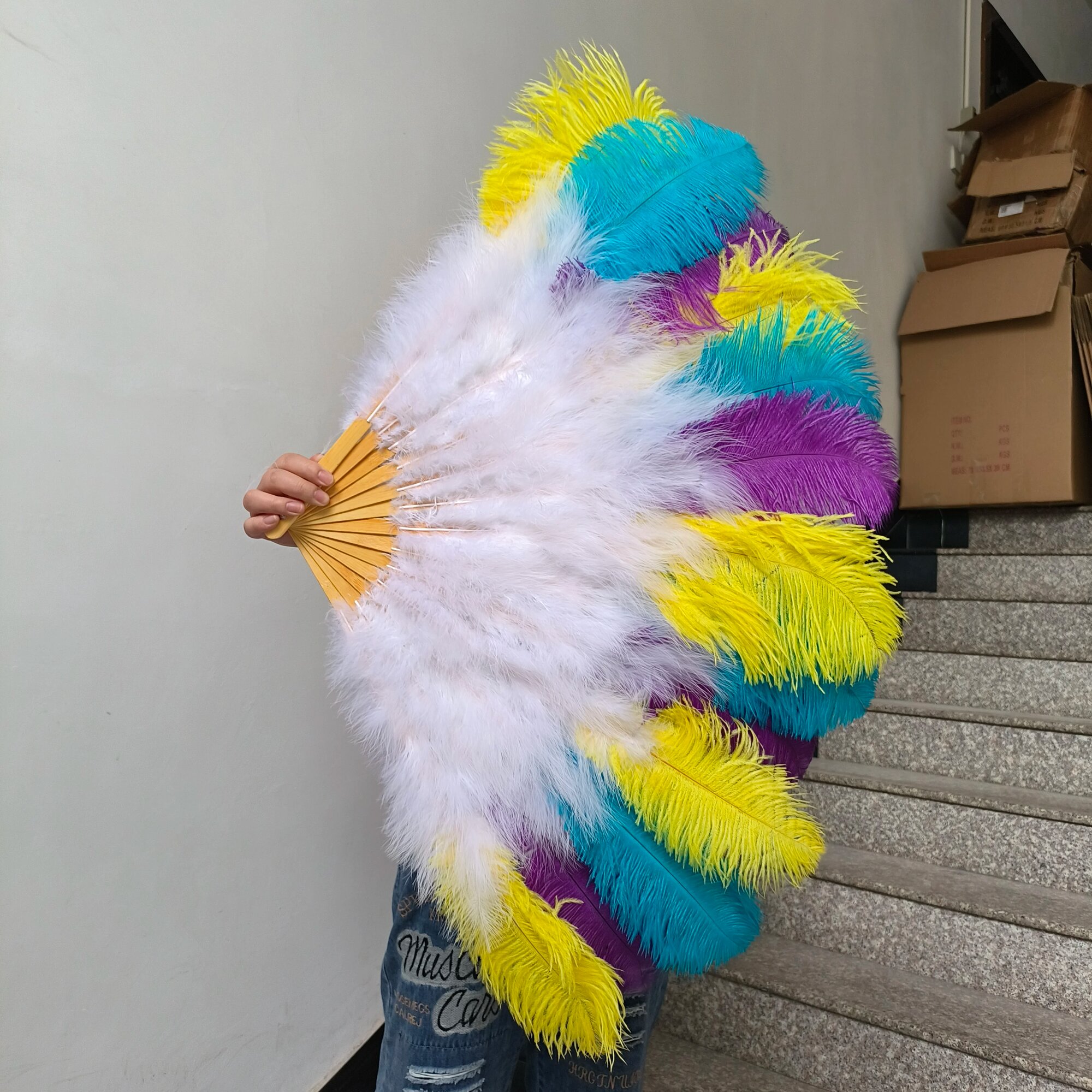 Складной веер из страусиных перьев 60x100 см Mixed 2, 1PCS Left hand