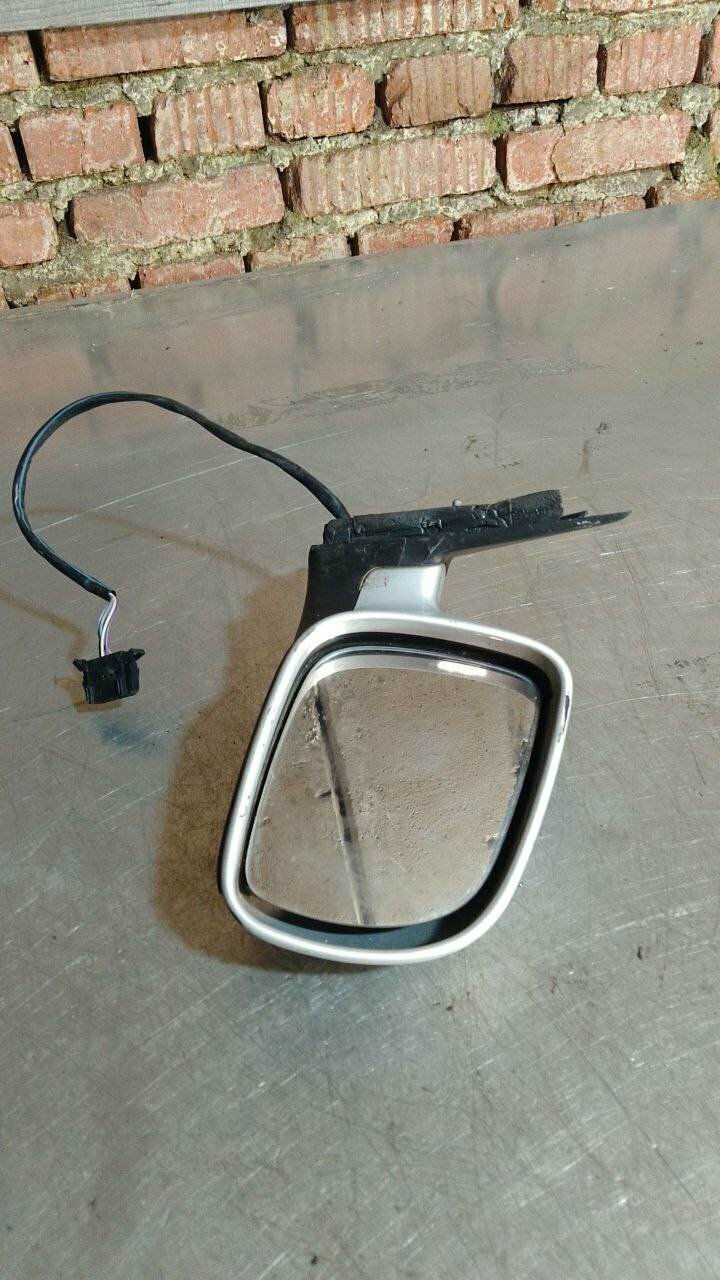 Зеркало наружное правое Volkswagen Passat B5 (1996 - 2001) 3B0857934