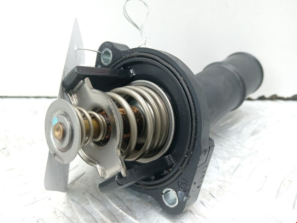 Корпус термостата Ford C-MAX 1 1476110 арт. 1990451