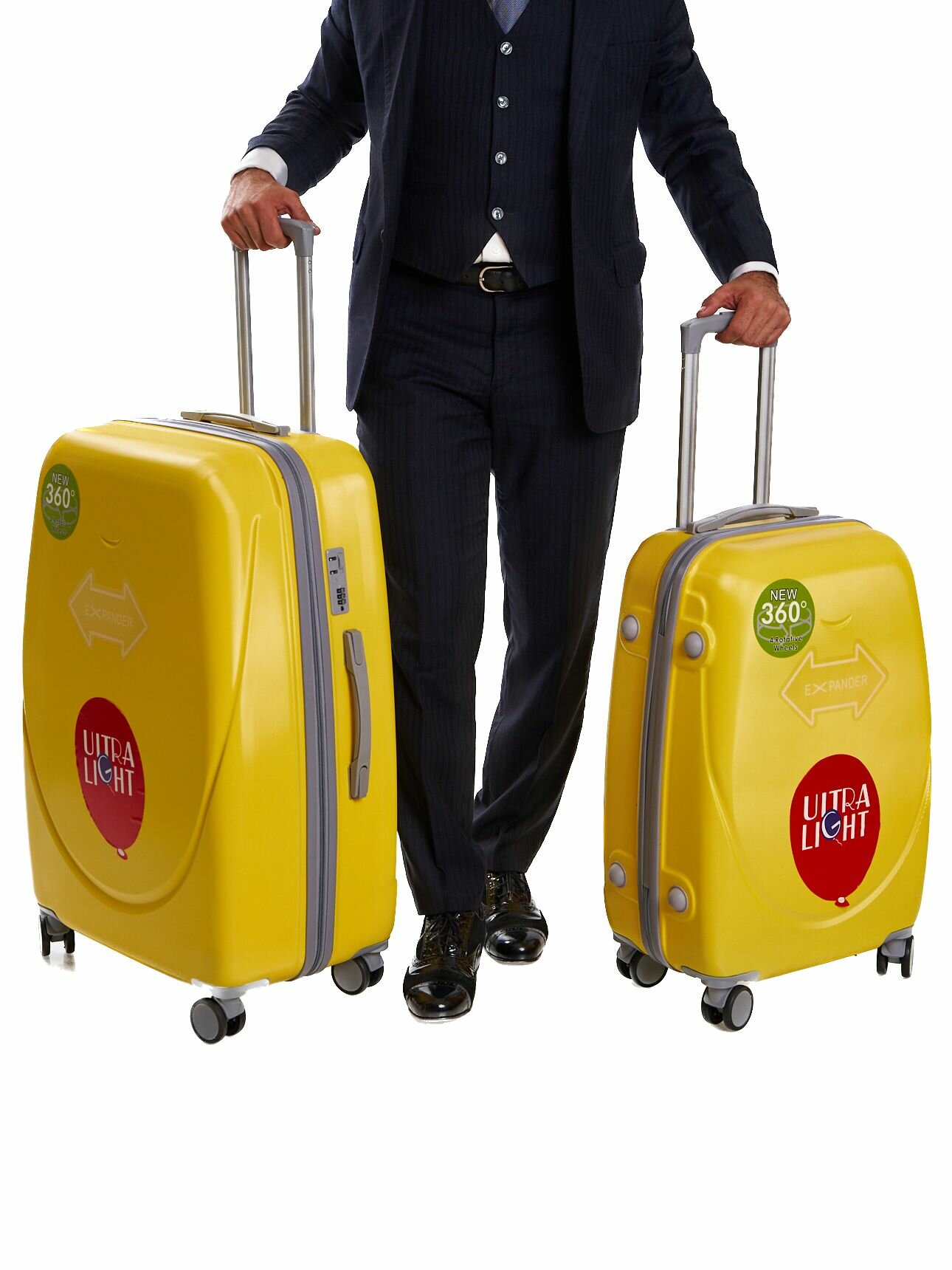 Комплект чемоданов 