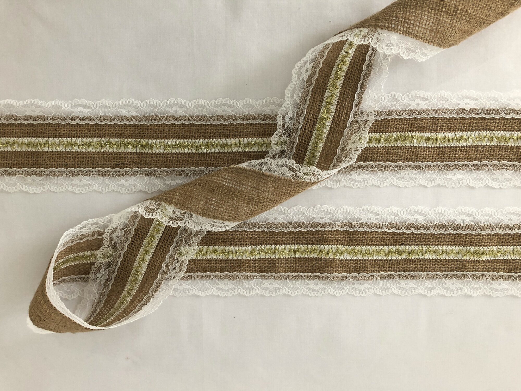 Лента джутовая с кружевом, 4-Л7-2, длина 1,50 м, ширина 8,5 см