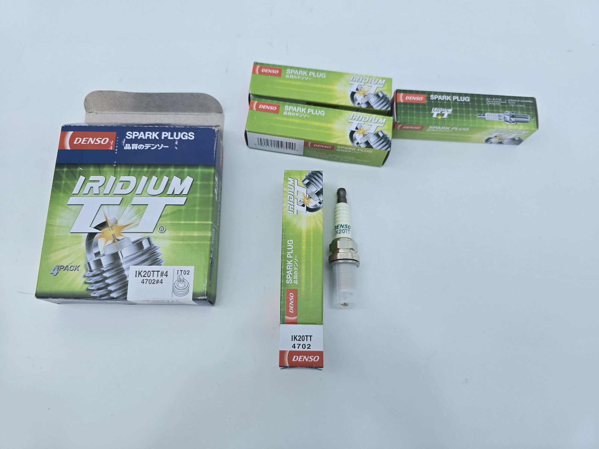 Свеча зажигания иридиевая (комплект 4шт.) AUDI (A3, A4, A6), RENAULT LOGAN, DUSTER 04-, SKODA OCTAVIA 04-, RAPID 1