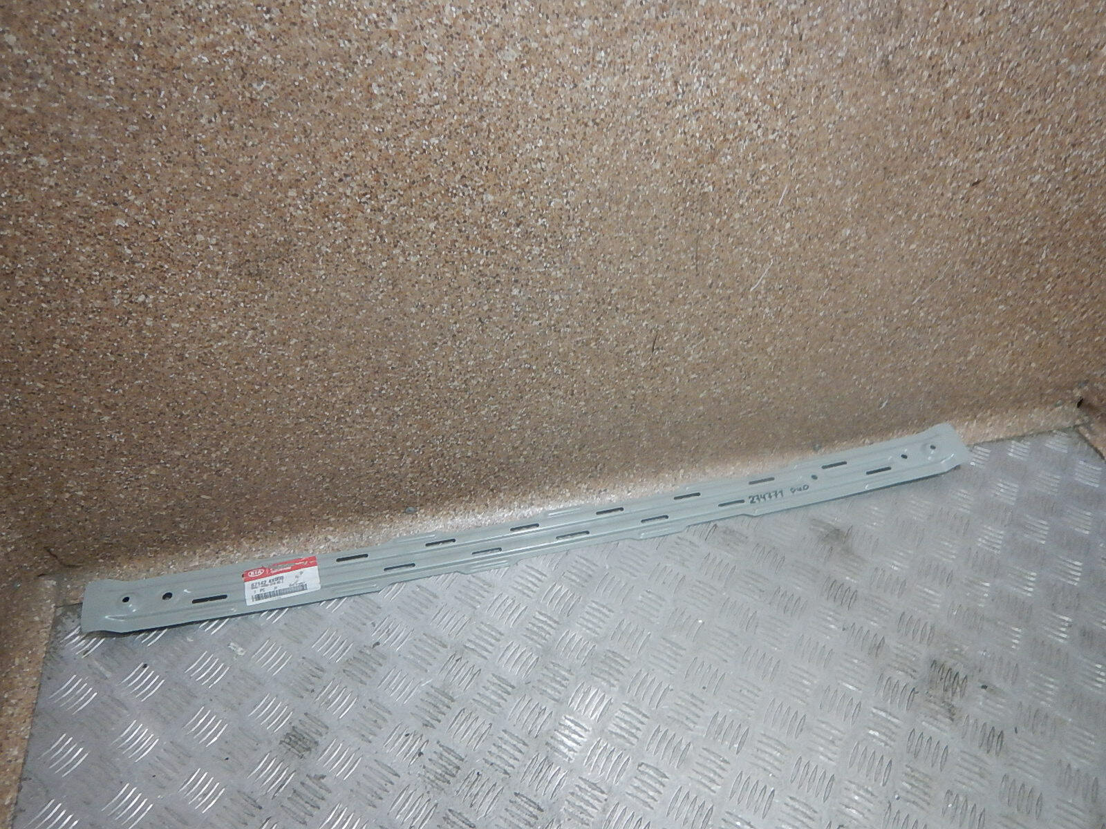 Б/У Усилитель крыши средний №2, KIA (Киа) - Рио KIA RIO (11-) Новый. 274771 Hyundai-KIA арт. 671424X000