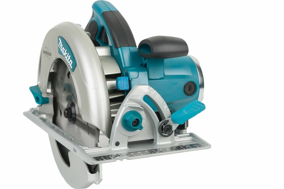 Пила дисковая Makita 5008MG