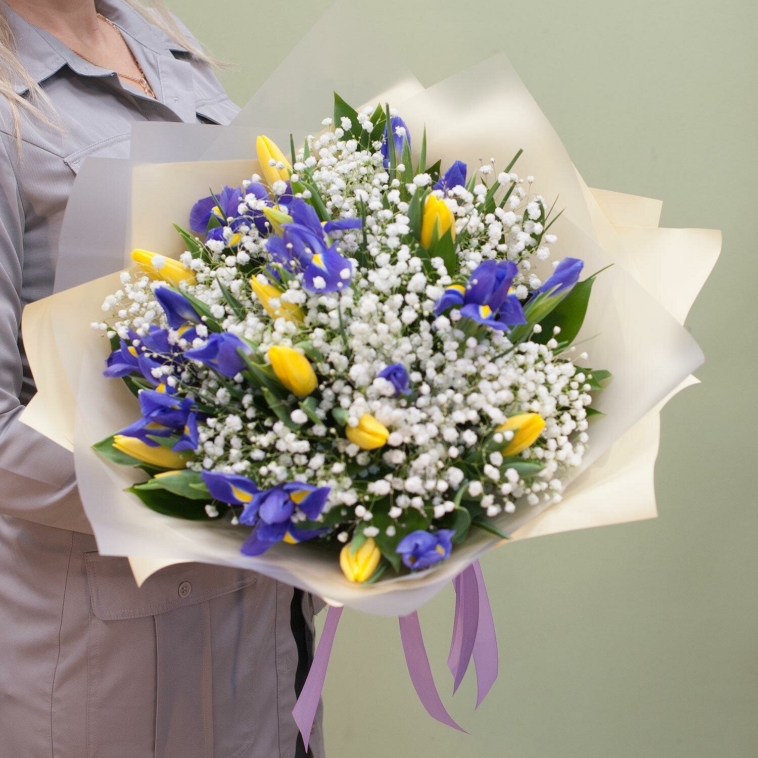 Букет цветов "Лимонад" Charlotte, 29 цветов, высота букета 50 см