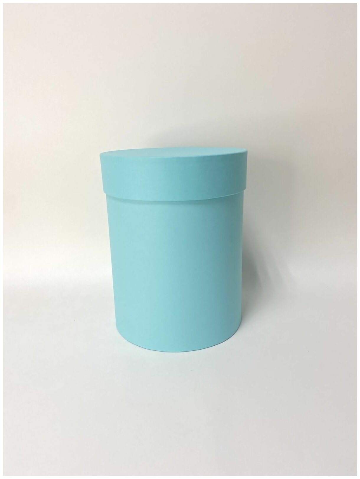 Коробка для подарков из картона с крышкой, шляпная, круглая, 15х20 см, голубая