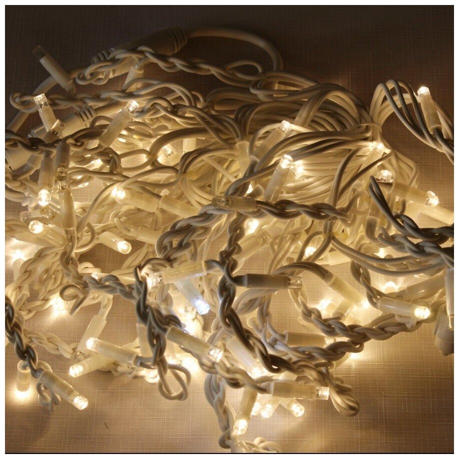 Гирлянда бахрома, размер: 3х0,5 м. мерцающая. Цвет свечения: Белый теплый. IP65. 220В.