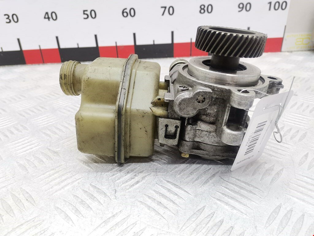 Насос гидроусилителя руля (ГУР) Mazda MPV 2 LD6232610 арт. 133422