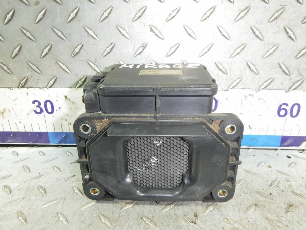 Расходомер воздуха Mitsubishi Mirage V