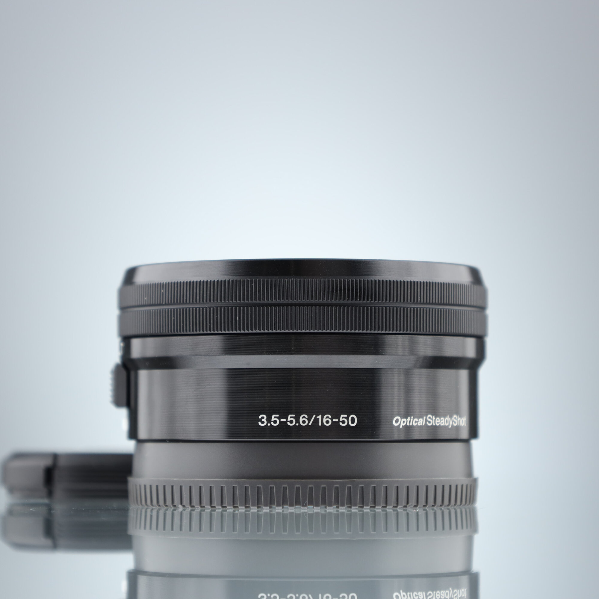 Объектив Sony PZ 16-50mm f/3.5-5.6 OSS Black (SELP1650) Sony E