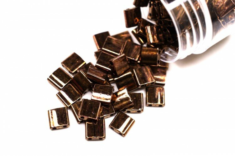 Бисер японский MIYUKI TILA #0457B темная ягода, металлизированный ирис, 5 грамм