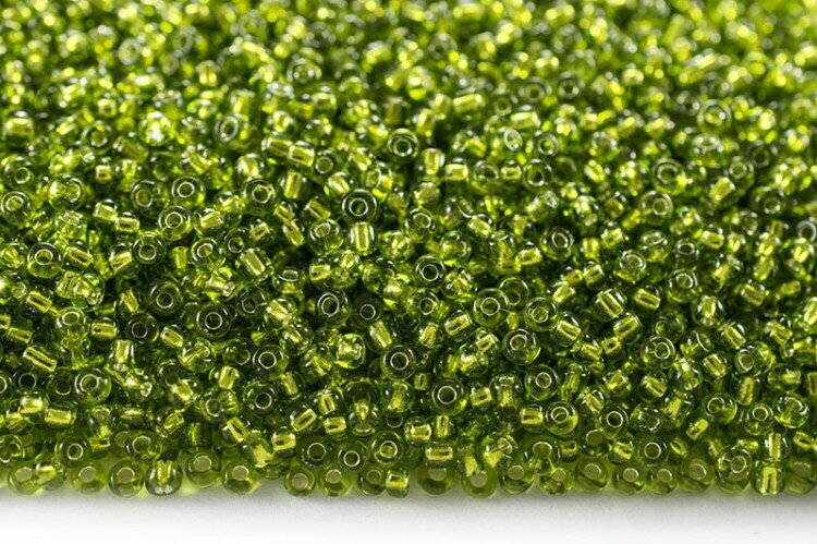 Бисер китайский круглый размер 12/0, цвет 0024 салатовый, серебряная линия внутри, 450г