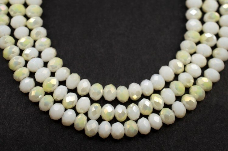 Бусина стеклянная Рондель 4х3мм, цвет белый/бежевый, частично гальваническое покрытие, непрозрачная, 506-049, 1 нить (около 115шт, около 40см)