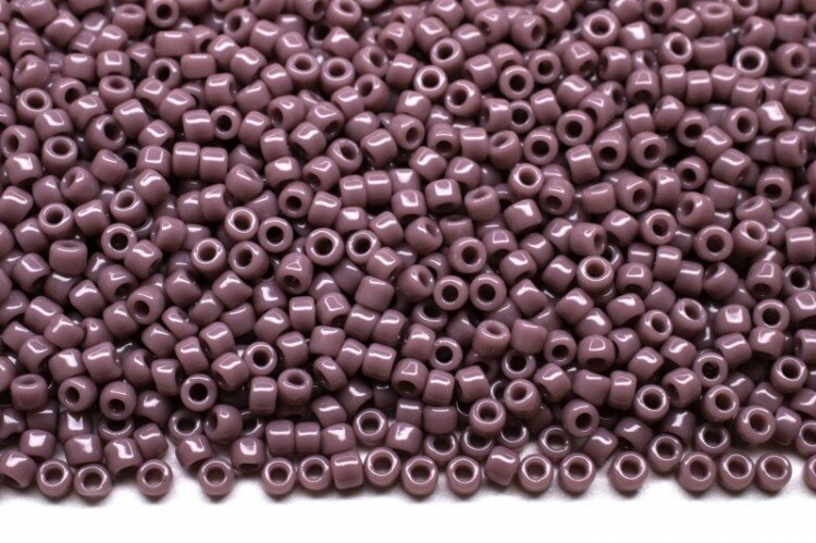 Бисер японский TOHO круглый 15/0 #0052 лаванда, непрозрачный, 10 грамм