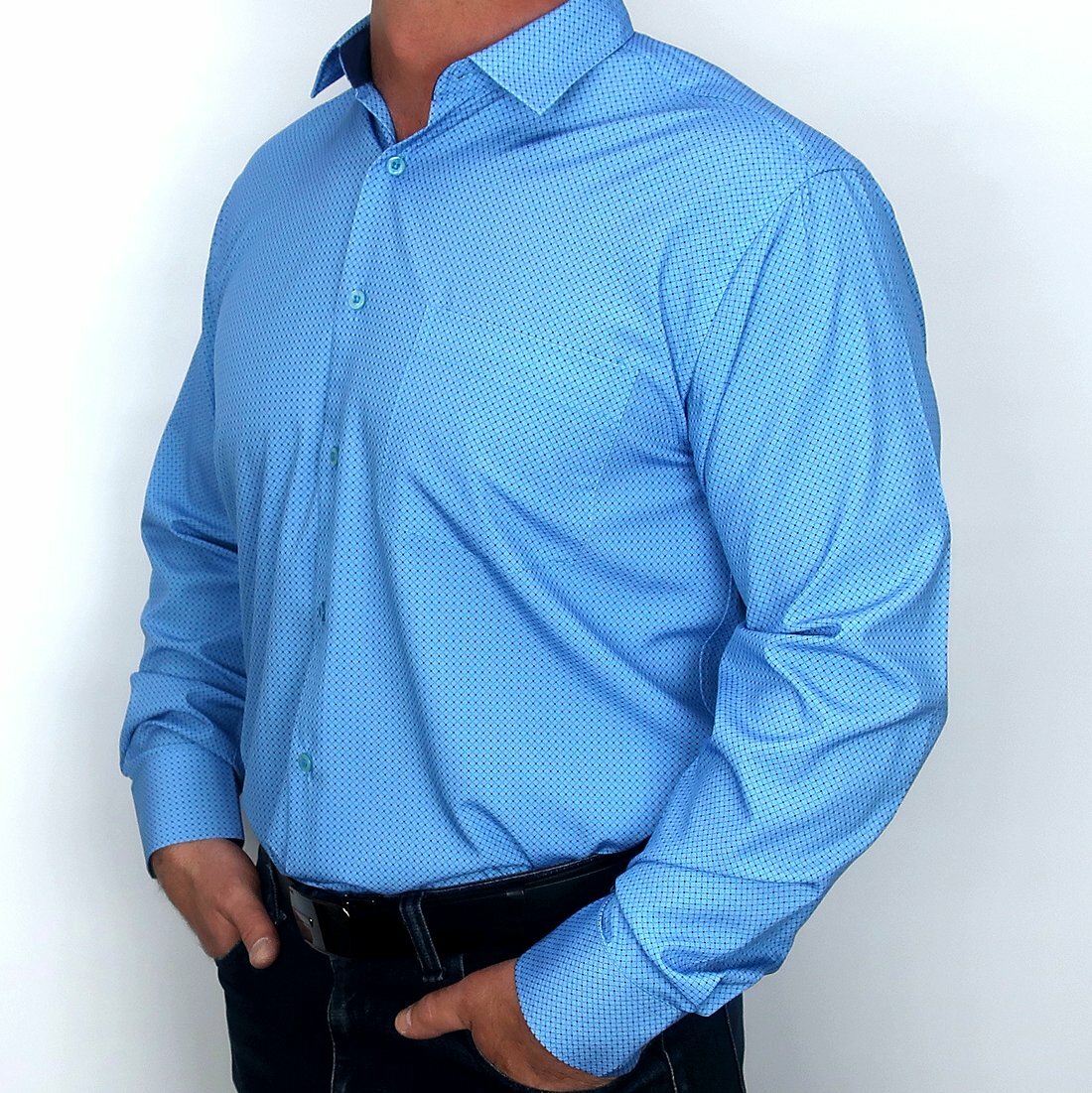 Рубашка Рубашка мужская с длинным рукавом, прямая классическая, светлая сорочка, на пуговицах, рубаха на любой сезон, стильный фасон одежды, голубая, в мелкий рисунок, с карманами, на любой сезон и на лето