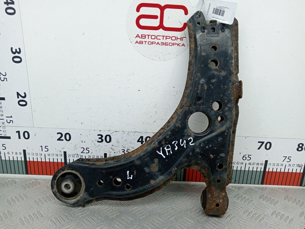 Рычаг передний левый Volkswagen Beetle 2 1J0407151C арт. 2143977