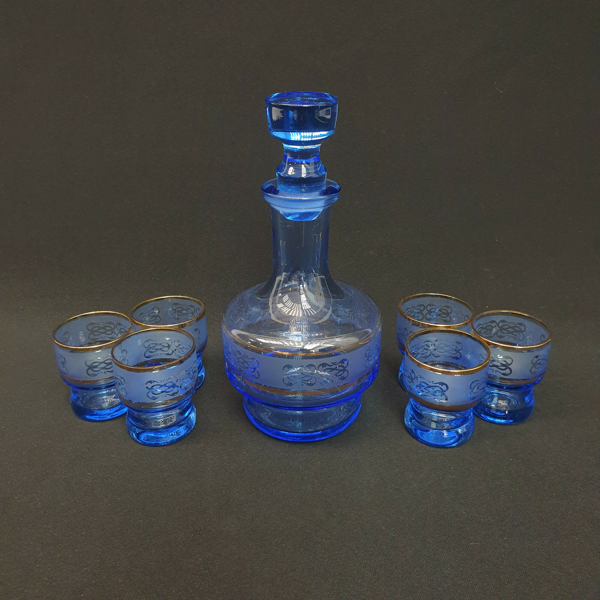 Винтажный набор штоф 650 мл и 6 рюмок 50 мл цветное стекло СССР