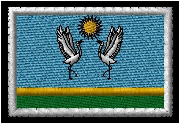 Вышитый шеврон-флажок Журавского сельского поселения (Крым). С липучкой. Размер 60x40 мм по вышивке.