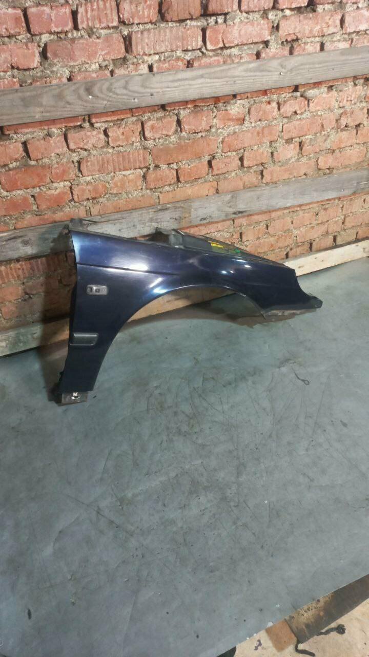 Крыло переднее правое Saab 9-5 2001 10R020010