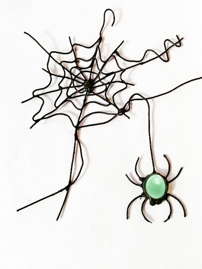 Украшение подвесное интерьерное, декор на окно. Паук. Авторская работа