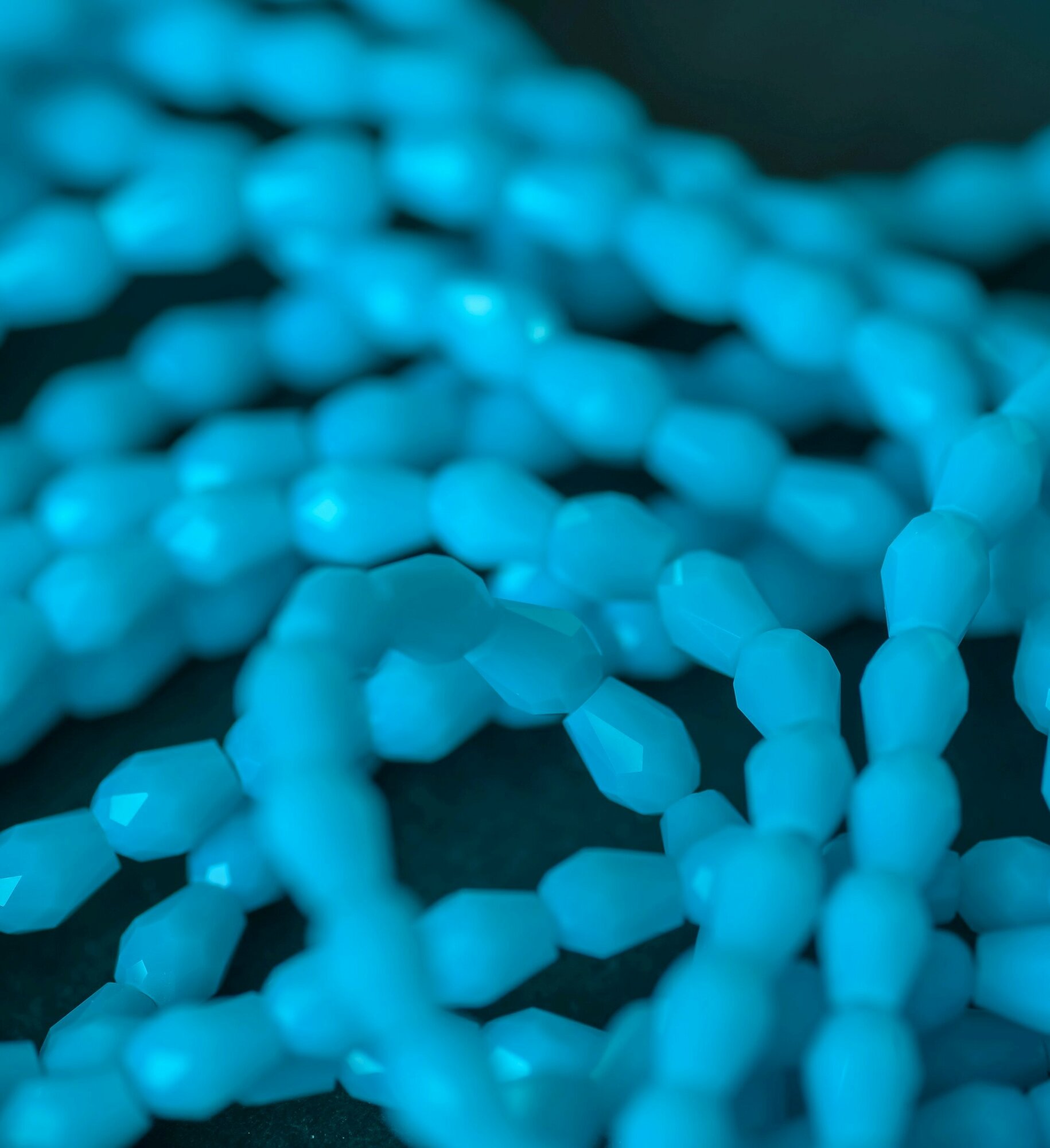 Бусины стеклянные капли капельки 100 шт, граненые, размер 5х3 мм, цвет голубой