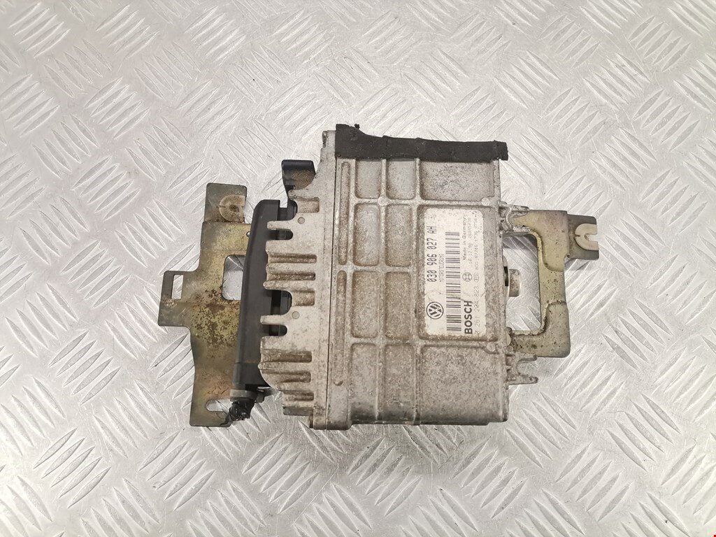 Блок управления двигателем Volkswagen Polo 3 030997027BX арт. 1044458