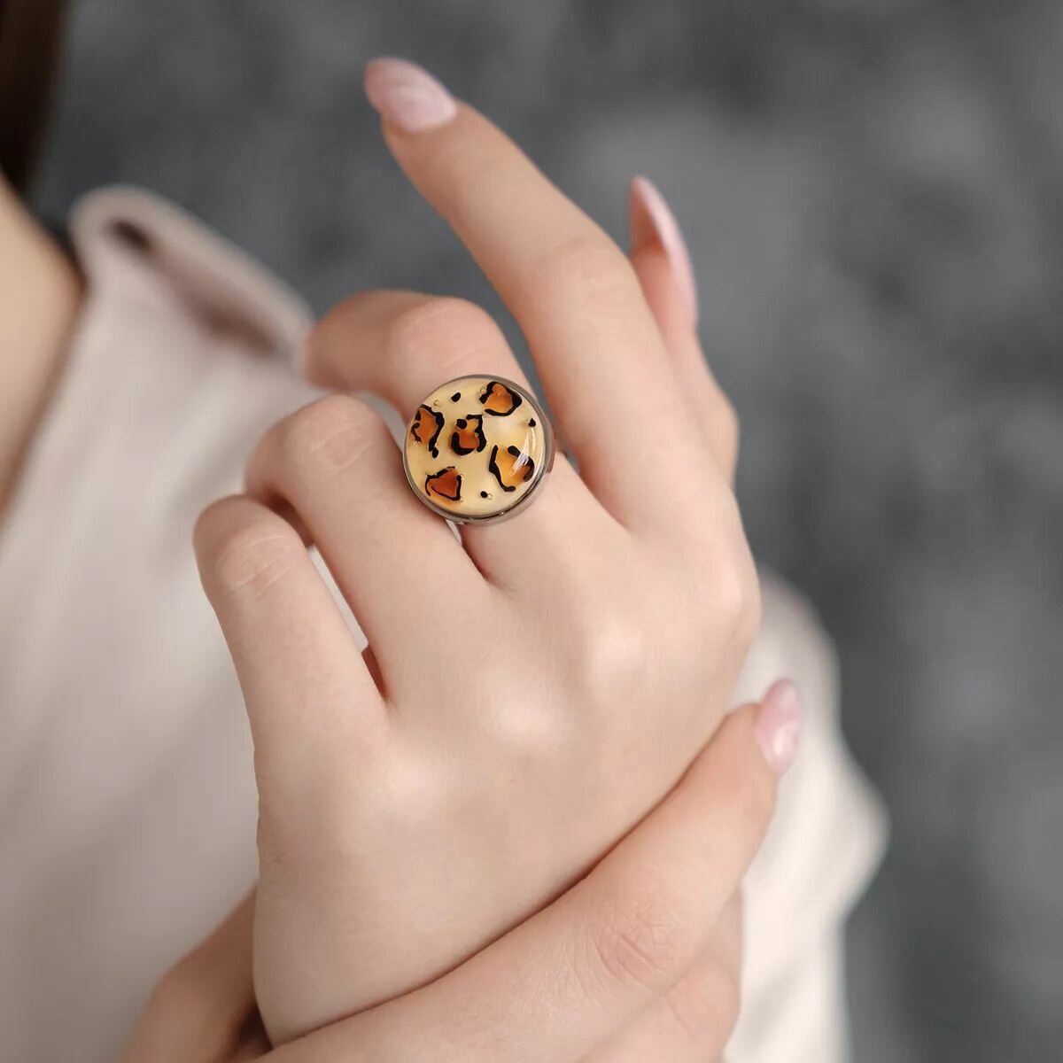 Кольцо, стекло